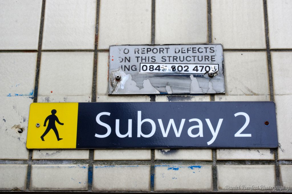 London Underground Station, Subway, Tiles UK17523 - Daniel Pomfret ...